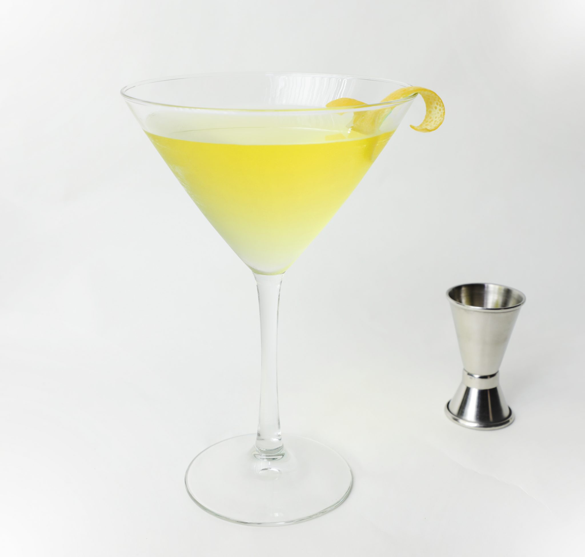 Alaska Cocktail Recipe | Crystal Mixer